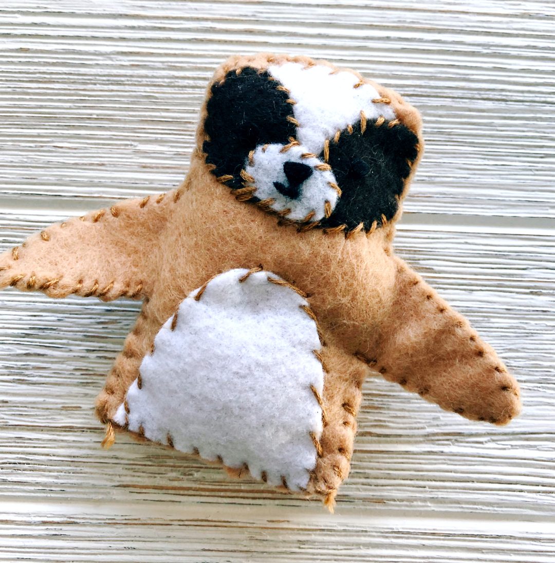 A Cuddly Set of Felt Woodland Critter Huggers - Lawn Fawn